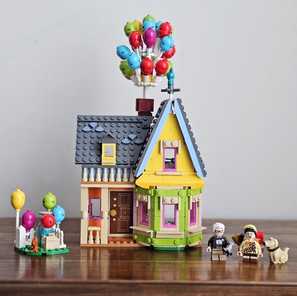 Lego | Toys | Lego Disney Pixar Up House Set Carl Russell Dug ...